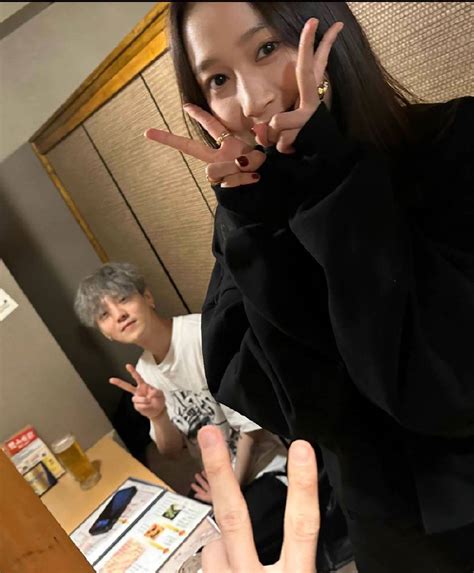 关晓彤前往福州探班鹿晗 两人同框吃饭画面超甜蜜 搜狐大视野 搜狐新闻