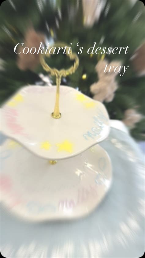 단색 공간 이상한 가게 초창기 수업에 사용했던 프레임이라서 급 추억이 돋았네요 쿠키아티에는 몇 년째 함께하는 친구들이 아주 많답니다 그리고 오래 같이 할 것 같은 느낌이