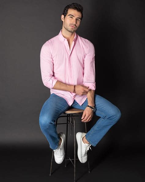 Rosa Hombre Outfit