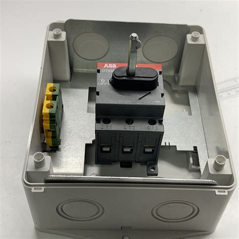 Abb Eot45u3p3 S Enclosed Disconnect Switch