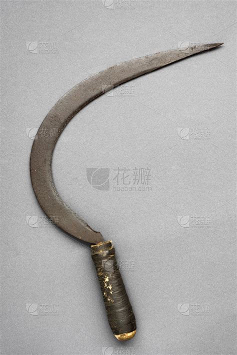 镰刀 生锈的 尖利 农业 在边上 铁 金属 背景分离 垂直画幅 灰色