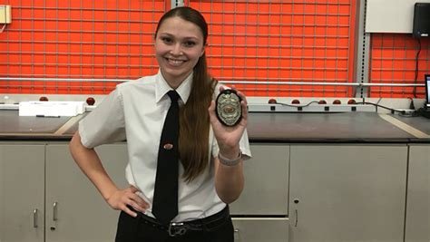 Agent Started At A Geek Squad Academy Now She Runs One Best Buy
