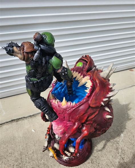 Doom Slayer Vs Cacodemon Centrepiece Prop