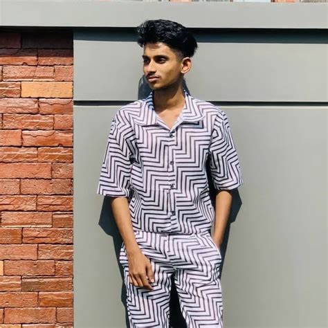Riyas Mu Riyas04 • Threads Say More