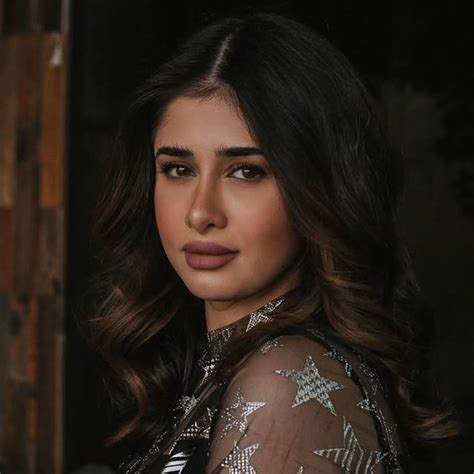 Madeeha Ahmad Madeeha995 • Threads Say More