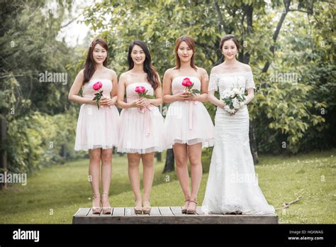 Smiling Bride And Her Friends Stock Photo Alamy