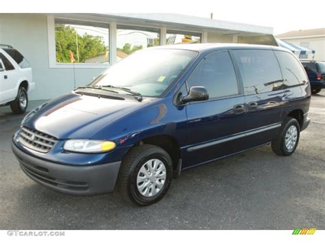 Patriot Blue Pearl 2000 Chrysler Voyager Standard Voyager Model