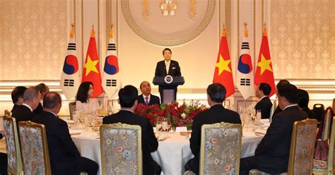 탁현민 영빈관 국빈행사 힘들게 돌아와···잘못은 청와대 폐쇄로 충분”