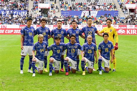 【日本代表】守田英正、ダブルボランチ組む遠藤航と立ち位置は「無意識のレベルでできている」 日本代表写真ニュース 日刊スポーツ