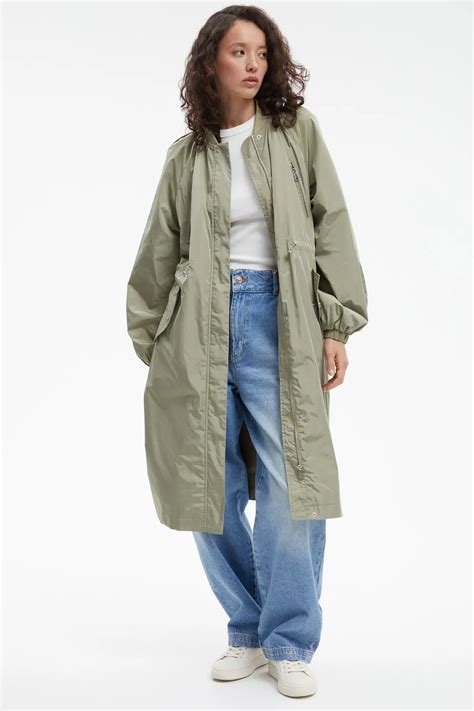 Плащ с кулиской Снежная королева collection 704221003 цены в Москве ...