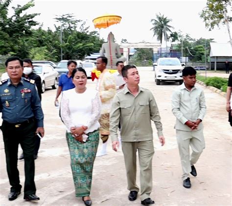 ពិធីអភិសេកឆ្លងសមិទ្ធផលរូបសំណាកព្រះបាទជ័យវរ្ម័នទី៧ សម្ដេចសង្ឃ ជួន ណាតនិងអ្នកភិរម្យភាសាអ៊ូ