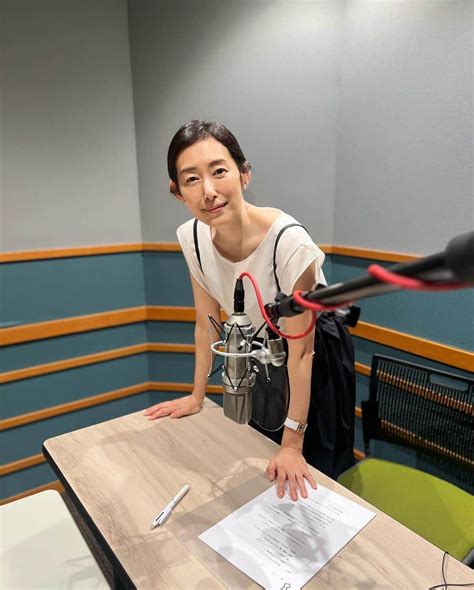 木村多江さんのインスタグラム写真 木村多江instagram「少し涼しくなったと 思ったら また暑く。。 地球のことも 平和のことも