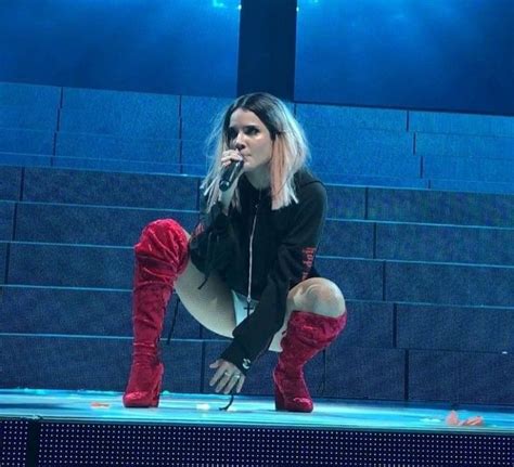 Damn I Wish Could See Her Live Scrolller