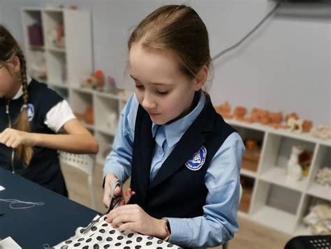 Школа при Андреевском Школа при Андреевском монастыре