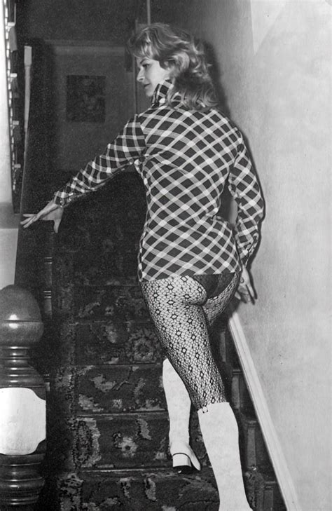 Joanne Stewart Spick Span And Beautiful Britons Pin Up Model From The 1970s — Vintage Fetish
