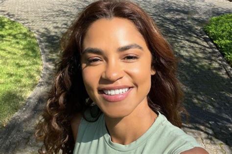 Lucy Alves fala sobre bissexualidade e vontade de ser mãe É um desejo