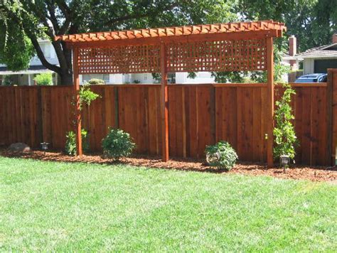 DECKS TRELLISES PERGOLAS Kavin Fence