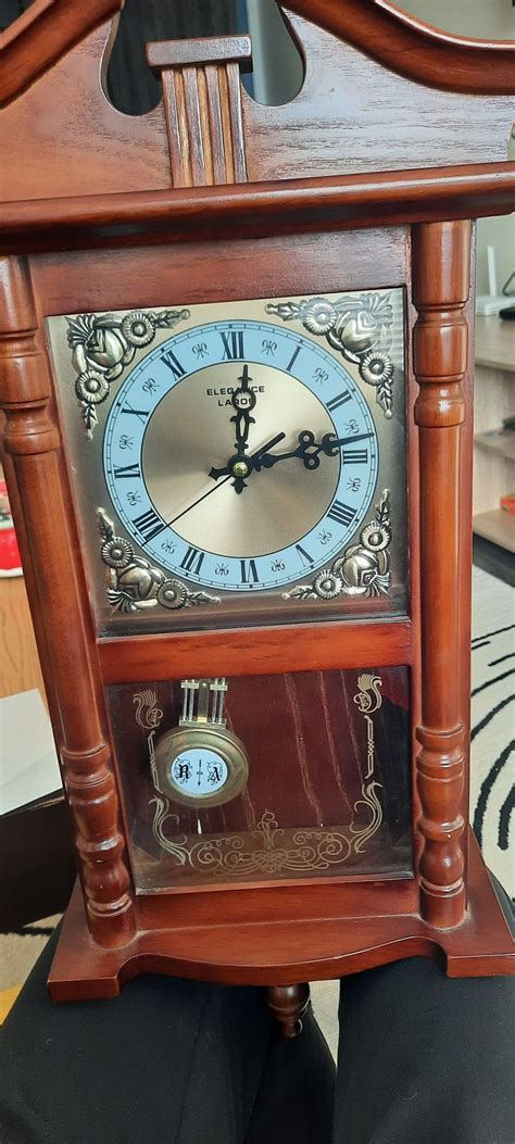 Стенен старинен часовник гр Перник Ладовица • Olx Bg