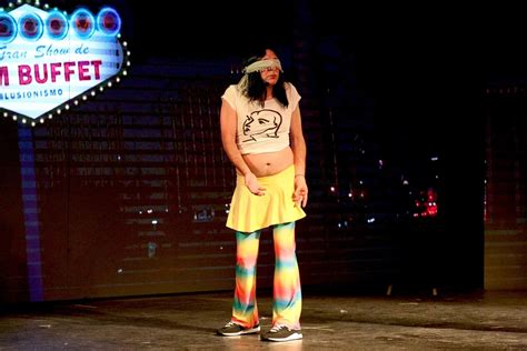 Parodia Música Y Muchas Risas Las Fotos Del Debut De Sin Codificar
