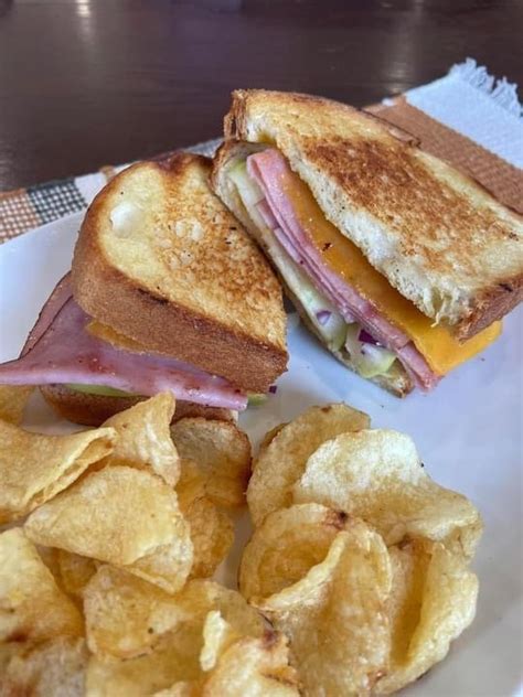 The Mitten Cafe And Bakeshop
