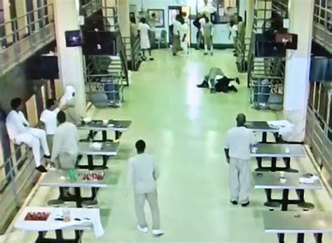 Fifteen Rikers Inmates Charged In Brutal Thanksgiving Beating Of Jail