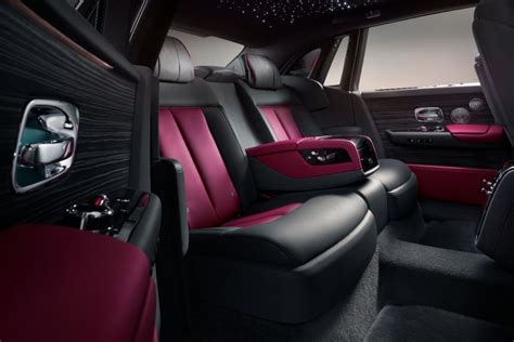 Carro Mais Luxuoso Do Mundo Rolls Royce Phantom Ganha Grade Iluminada Para