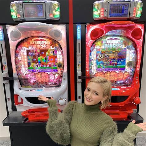 カナさんのインスタグラム写真 カナinstagram「全国で「p乗物娘」が導入開始🤍 Cyberjapandancers の魅力満載の