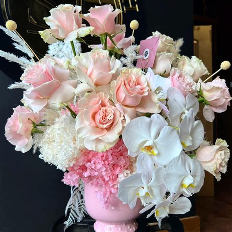 Real Touch Flowers Атмосфера в офисе влияет на работоспособность сотрудников👩🏻‍💻 ⠀ В неделю