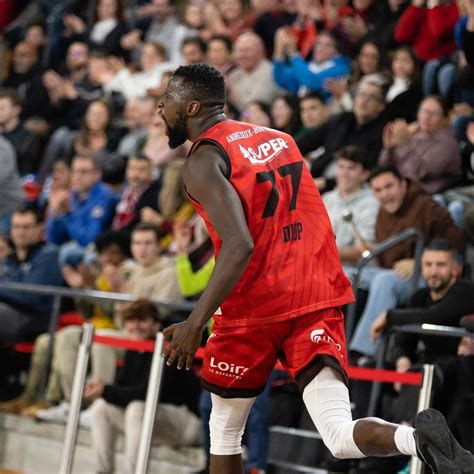 Nm1 Pape Moustapha Diop Solide Face à Feurs Basket 221
