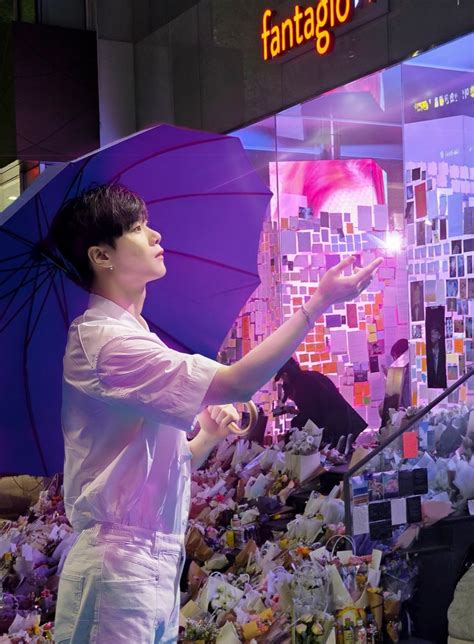 Silver Moon on Twitter 마치 하얀 나비같이 내게 날아와 MOONBIN 문빈