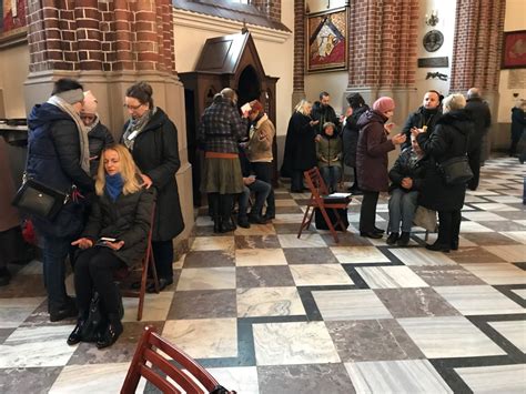 Modlitwa Wstawiennicza O Wylanie Darów Ducha Świętego Dla Uczestników