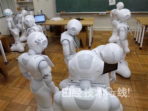 全球仅1000台日本情感机器人大拆解 日本 情感 机器人 拆解 Pepper 驱动之家
