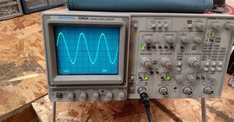Spuds Blog Checking Out The 2245a Tektronix Oscilloscope And Accessories