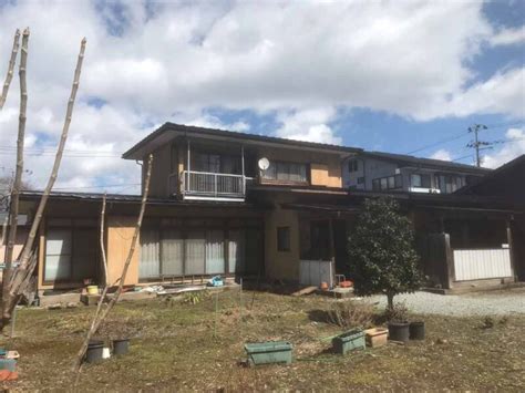 空き家バンク【売買】180万円 山形県西置賜郡白鷹町大字鮎貝 広い敷地・平成9年築 庭・ベランダ・駐車場3台付き6部屋2階建 Sumai空き家