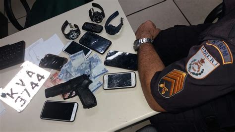 Assaltos a mão armada na 28 de Março e em Guarus e quatro presos