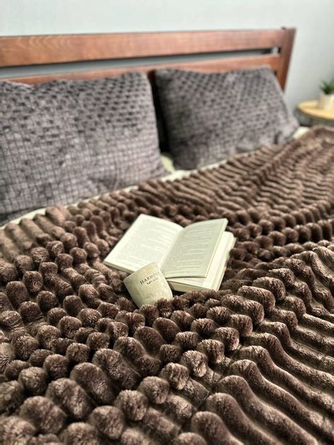 Плед королівська смужка шарпей Велсофт Сімейний 220 х 240 см Шоколад Д Post Sharp Max 004 04