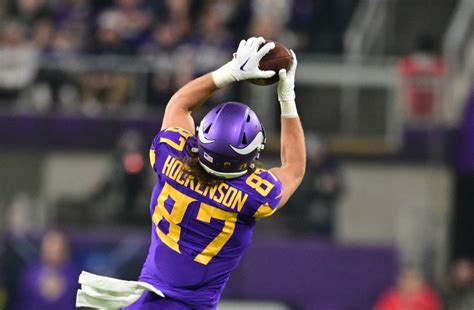 Vikings Agree To Terms With Tight End Tj Hockenson On Historic