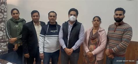 Vigilance Arrests Punjab Foodgrain Procurement Agency Officer Royal
