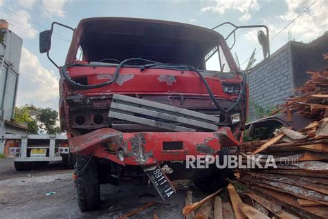 Sopir Truk Tronton Ditetapkan Tersangka Kecelakaan Maut Simpang Exit