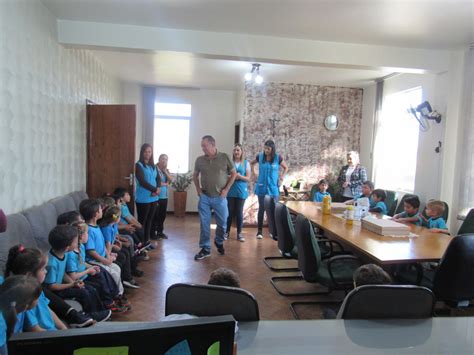 Prefeito Recebe Alunos Do Infantil Quatro Da Escola Nova Divinéia
