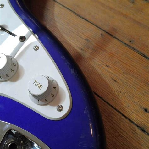 Squier Affinity Fat Strat Indonesia Fuzzfaced