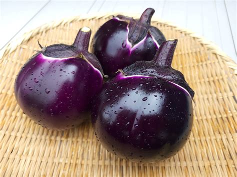 加熱するとねっとり食感！メランツァーネ•ビステッカなす3個：神奈川県産のナス｜食べチョク｜産地直送産直お取り寄せ通販 農家・漁師