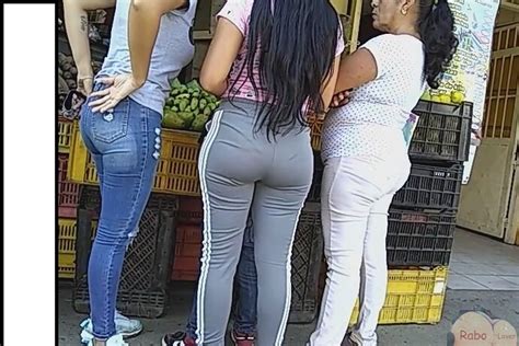 129 Great Booty Latina Sisters Shopping W Their Proud Mom Vpls Oc