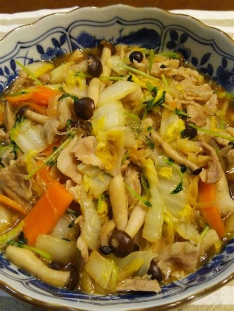 白菜×しめじ×豚バラdeオイスター炒め♪ By たぬぴぃ★ 【クックパッド】 簡単おいしいみんなのレシピが395万品