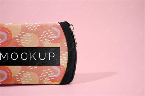 Premium Psd Soft Eyeglass Slip Case Mockup