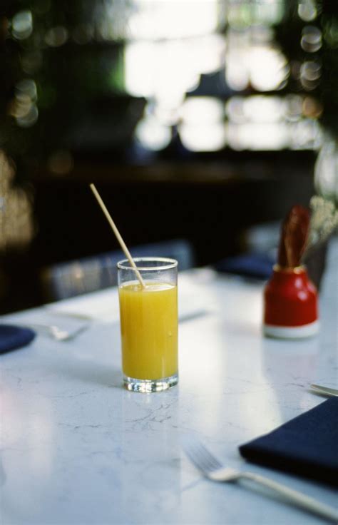 Kodak Ektachrome E100 Review | Decaf Journal