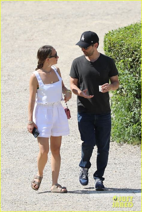 Leonardo Dicaprio Ditches His Baseball Cap In A Rare Move During Italian Vacation Photo 4945295