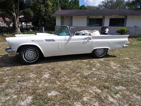 1957 T Bird Ford · Chrome