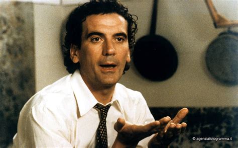 Massimo Troisi Il Pulcinella Senza Maschera Che Il 19 Febbraio Avrebbe Compiuto Settantanni