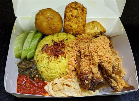 Tempat Makan Nasi Kuning Paling Recommend Di Jakarta Yang Enak